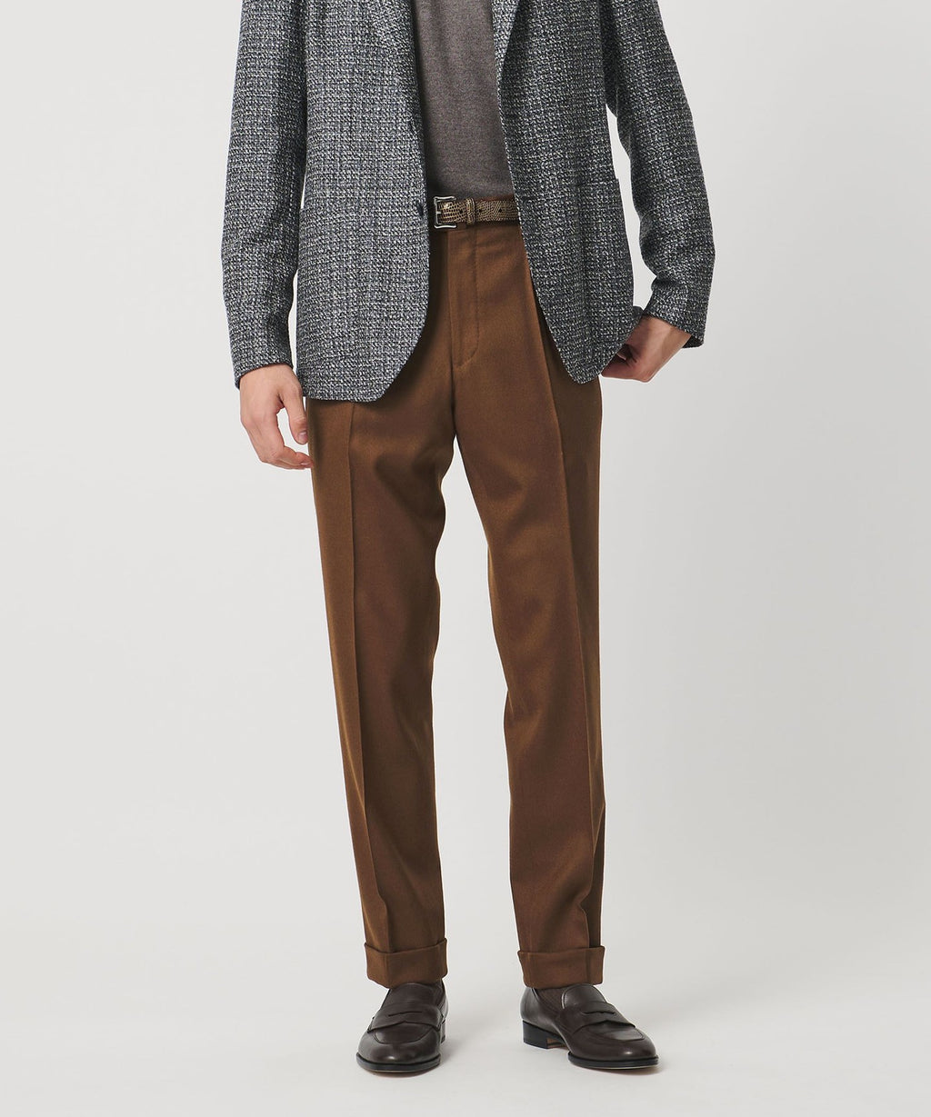 Light Saxony Tapered 1-Pleat Slacks with Horizontal Stretch - UNITED ARROWS